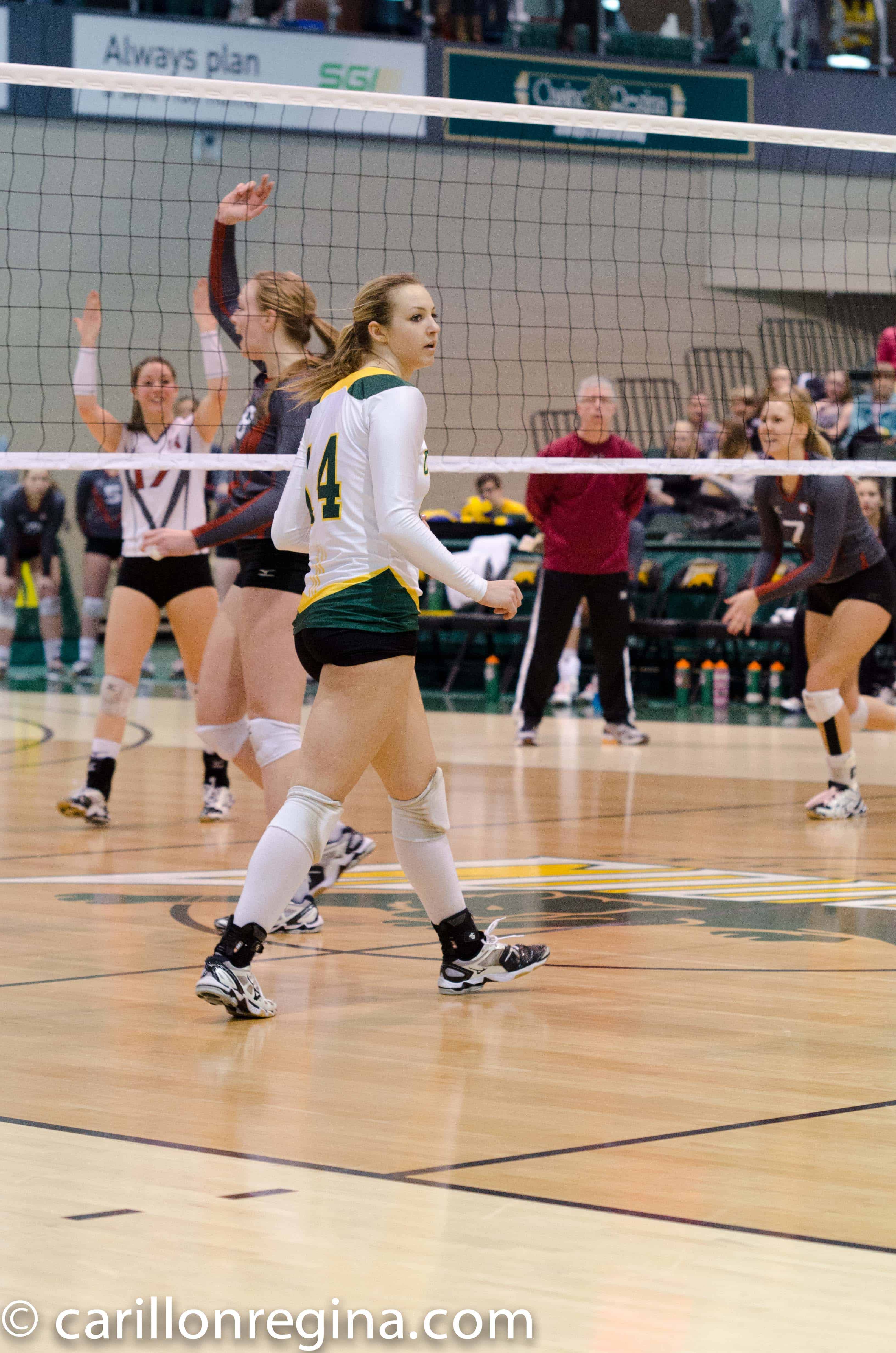 volleyball-32 – The Carillon